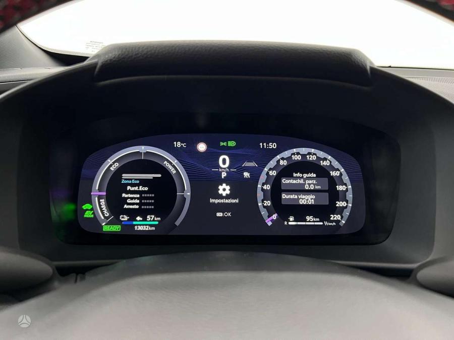 Оранжевый Тойота C-HR 2025 в Вильнюс, объемом двигателя 1.99 л и пробегом 13 тыс. км за 38900 €, фото 14 на AUTOMOTO.COM.LV
