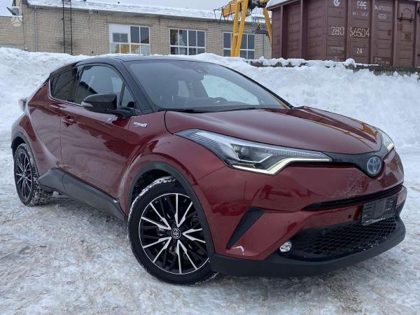 Красный Тойота C-HR 2017 в Вильнюс, объемом двигателя 1.80 л и пробегом 180 тыс. км за 14800 €, фото 6 на AUTOMOTO.COM.LV