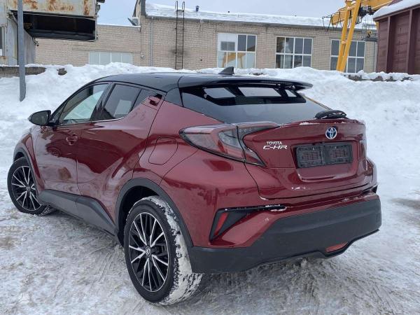 Sarkans Toyota C-HR 2017 Viļņa, ar dzinēja tilpumu 1.80 L un nobraukumu 180 tūkst. km par 14800 €, foto 11 vietnē AUTOMOTO.COM.LV