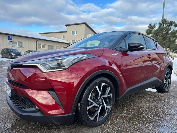 Red Toyota C-HR 2017 in Vilnius, with an engine capacity of 1.80 L and mileage of 254 thousand km for 13900 €, photo 5 on AUTOMOTO.COM.LV