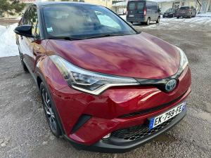Red Toyota C-HR 2017 in Vilnius, with an engine capacity of 1.80 L and mileage of 254 thousand km for 13900 €, photo 13 on AUTOMOTO.COM.LV