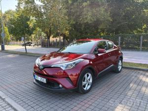 Красный Тойота C-HR 2017 в Вентспилс, объемом двигателя 1.80 л и пробегом 120 тыс. км за 15490 €, фото  на AUTOMOTO.COM.LV