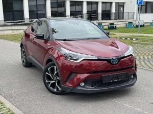Red Toyota C-HR 2018 in Kaunas, with an engine capacity of 1.80 L and mileage of 265 thousand km for 13950 €, photo  on AUTOMOTO.COM.LV