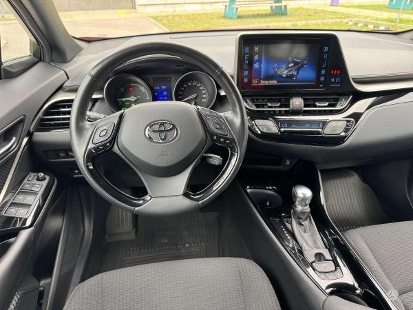 Sarkans Toyota C-HR 2018 Kauņa, ar dzinēja tilpumu 1.80 L un nobraukumu 265 tūkst. km par 13950 €, foto 10 vietnē AUTOMOTO.COM.LV