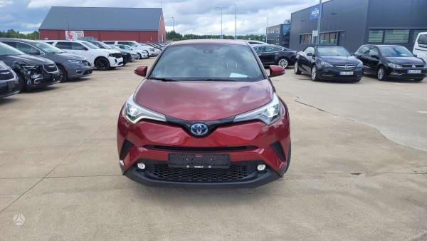 Sarkans Toyota C-HR 2018 Šauļi, ar dzinēja tilpumu 1.80 L un nobraukumu 207 tūkst. km par 14700 €, foto 3 vietnē AUTOMOTO.COM.LV
