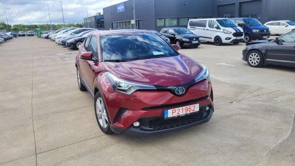Sarkans Toyota C-HR 2018 Šauļi, ar dzinēja tilpumu 1.80 L un nobraukumu 207 tūkst. km par 14700 €, foto 4 vietnē AUTOMOTO.COM.LV