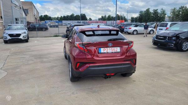Sarkans Toyota C-HR 2018 Šauļi, ar dzinēja tilpumu 1.80 L un nobraukumu 207 tūkst. km par 14700 €, foto 10 vietnē AUTOMOTO.COM.LV