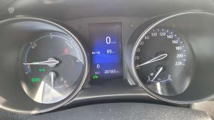 Red Toyota C-HR 2018 in Siauliai, with an engine capacity of 1.80 L and mileage of 207 thousand km for 14700 €, photo 14 on AUTOMOTO.COM.LV