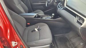 Red Toyota C-HR 2018 in Siauliai, with an engine capacity of 1.80 L and mileage of 207 thousand km for 14700 €, photo 21 on AUTOMOTO.COM.LV