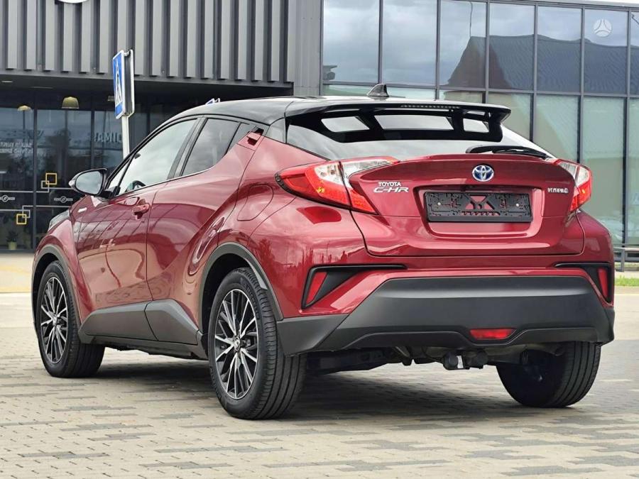 Sarkans Toyota C-HR 2018 Šauļi, ar dzinēja tilpumu 1.80 L un nobraukumu 165 tūkst. km par 14950 €, foto 10 vietnē AUTOMOTO.COM.LV
