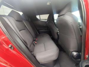 Sarkans Toyota C-HR 2018 Šauļi, ar dzinēja tilpumu 1.80 L un nobraukumu 165 tūkst. km par 14950 €, foto 15 vietnē AUTOMOTO.COM.LV