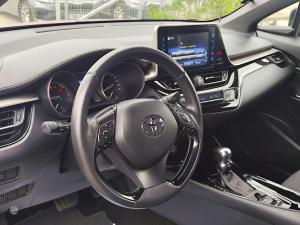 Sarkans Toyota C-HR 2018 Šauļi, ar dzinēja tilpumu 1.80 L un nobraukumu 165 tūkst. km par 14950 €, foto 21 vietnē AUTOMOTO.COM.LV
