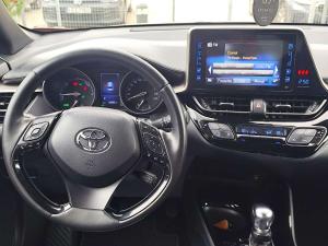 Sarkans Toyota C-HR 2018 Šauļi, ar dzinēja tilpumu 1.80 L un nobraukumu 165 tūkst. km par 14950 €, foto 22 vietnē AUTOMOTO.COM.LV