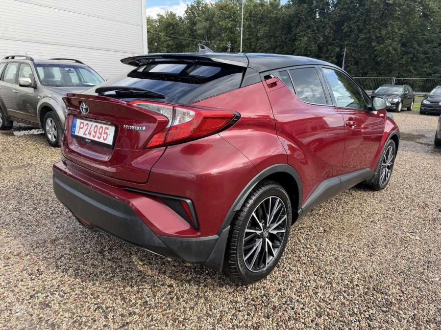 Sarkans Toyota C-HR 2018 Utena, ar dzinēja tilpumu 1.80 L un nobraukumu 197 tūkst. km par 14150 €, foto 11 vietnē AUTOMOTO.COM.LV