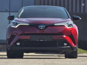 Красный Тойота C-HR 2018 в Шяуляй, объемом двигателя 1.80 л и пробегом 154 тыс. км за 17400 €, фото 8 на AUTOMOTO.COM.LV