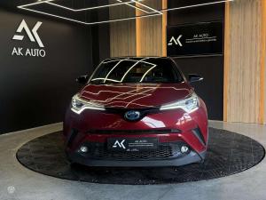Red Toyota C-HR 2018 in Kaunas, with an engine capacity of 1.80 L and mileage of 115 thousand km for 18990 €, photo 5 on AUTOMOTO.COM.LV