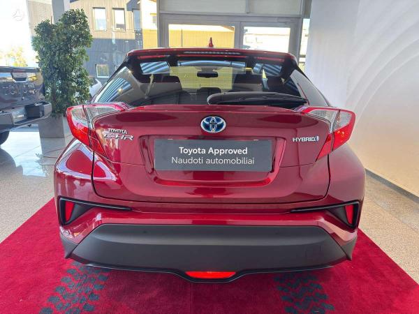 Sarkans Toyota C-HR 2018 Šauļi, ar dzinēja tilpumu 1.80 L un nobraukumu 98 tūkst. km par 18900 €, foto 7 vietnē AUTOMOTO.COM.LV