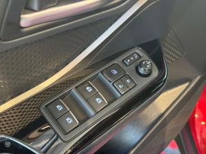 Red Toyota C-HR 2018 in Siauliai, with an engine capacity of 1.80 L and mileage of 98 thousand km for 18900 €, photo 11 on AUTOMOTO.COM.LV