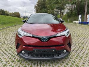 Sarkans Toyota C-HR 2018 Kauņa, ar dzinēja tilpumu 1.80 L un nobraukumu 87 tūkst. km par 17550 €, foto 4 vietnē AUTOMOTO.COM.LV