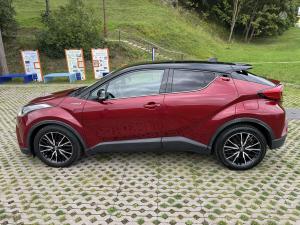 Sarkans Toyota C-HR 2018 Kauņa, ar dzinēja tilpumu 1.80 L un nobraukumu 87 tūkst. km par 17550 €, foto 10 vietnē AUTOMOTO.COM.LV