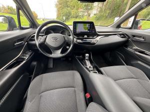 Sarkans Toyota C-HR 2018 Kauņa, ar dzinēja tilpumu 1.80 L un nobraukumu 87 tūkst. km par 17550 €, foto 11 vietnē AUTOMOTO.COM.LV