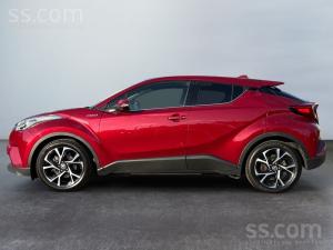 Red Toyota C-HR 2019 in Riga, with an engine capacity of 1.80 L and mileage of 147 thousand km for 16150 €, photo 6 on AUTOMOTO.COM.LV