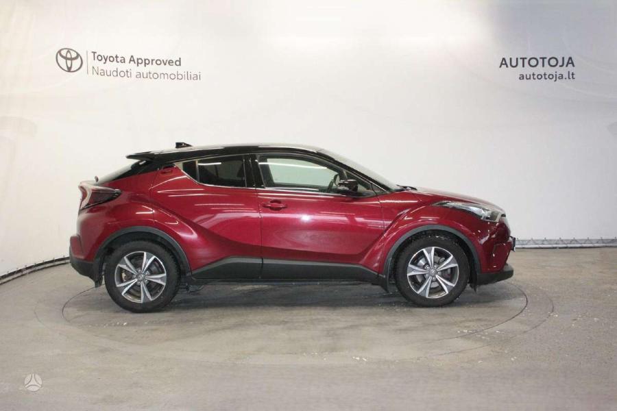 Красный Тойота C-HR 2019 в Каунас, объемом двигателя 1.80 л и пробегом 94 тыс. км за 21500 €, фото 16 на AUTOMOTO.COM.LV