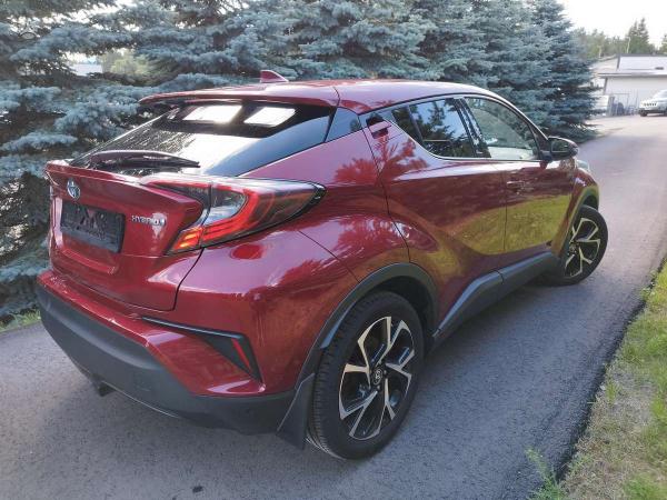 Sarkans Toyota C-HR 2019 Utena, ar dzinēja tilpumu 1.80 L un nobraukumu 164 tūkst. km par 15950 €, foto 4 vietnē AUTOMOTO.COM.LV