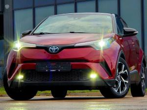Красный Тойота C-HR 2019 в Шяуляй, объемом двигателя 1.80 л и пробегом 164 тыс. км за 17500 €, фото 3 на AUTOMOTO.COM.LV