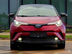 Красный Тойота C-HR 2019 в Шяуляй, объемом двигателя 1.80 л и пробегом 164 тыс. км за 17500 €, фото 6 на AUTOMOTO.COM.LV