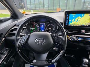 Красный Тойота C-HR 2019 в Шяуляй, объемом двигателя 1.80 л и пробегом 164 тыс. км за 17500 €, фото 24 на AUTOMOTO.COM.LV