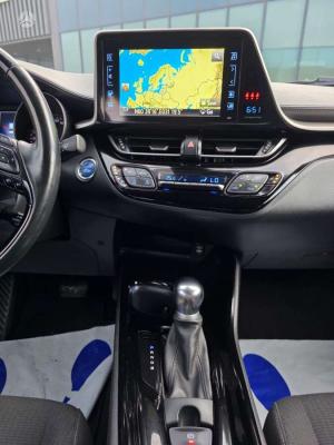 Красный Тойота C-HR 2019 в Шяуляй, объемом двигателя 1.80 л и пробегом 164 тыс. км за 17500 €, фото 27 на AUTOMOTO.COM.LV