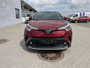 Sarkans Toyota C-HR 2019 Marijampole, ar dzinēja tilpumu 1.80 L un nobraukumu 180 tūkst. km par 15900 €, foto 3 vietnē AUTOMOTO.COM.LV