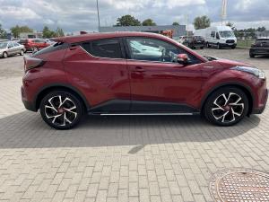 Sarkans Toyota C-HR 2019 Marijampole, ar dzinēja tilpumu 1.80 L un nobraukumu 180 tūkst. km par 15900 €, foto 5 vietnē AUTOMOTO.COM.LV