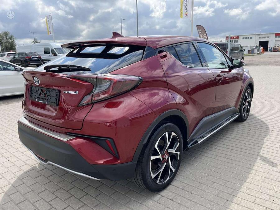 Sarkans Toyota C-HR 2019 Marijampole, ar dzinēja tilpumu 1.80 L un nobraukumu 180 tūkst. km par 15900 €, foto 6 vietnē AUTOMOTO.COM.LV