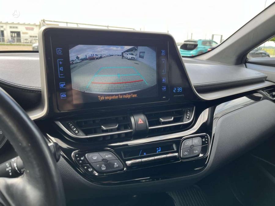 Sarkans Toyota C-HR 2019 Marijampole, ar dzinēja tilpumu 1.80 L un nobraukumu 180 tūkst. km par 15900 €, foto 15 vietnē AUTOMOTO.COM.LV