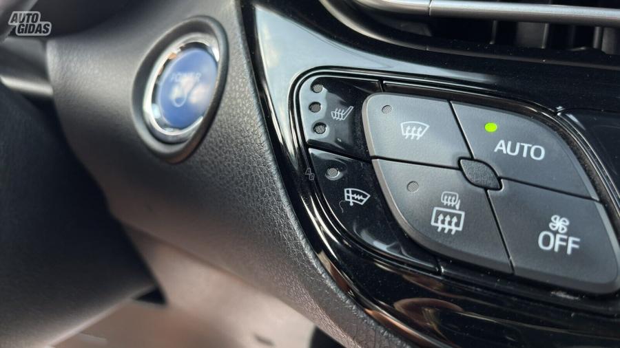 Sarkans Toyota C-HR 2019 Marijampole, ar dzinēja tilpumu 1.80 L un nobraukumu 180 tūkst. km par 15900 €, foto 16 vietnē AUTOMOTO.COM.LV