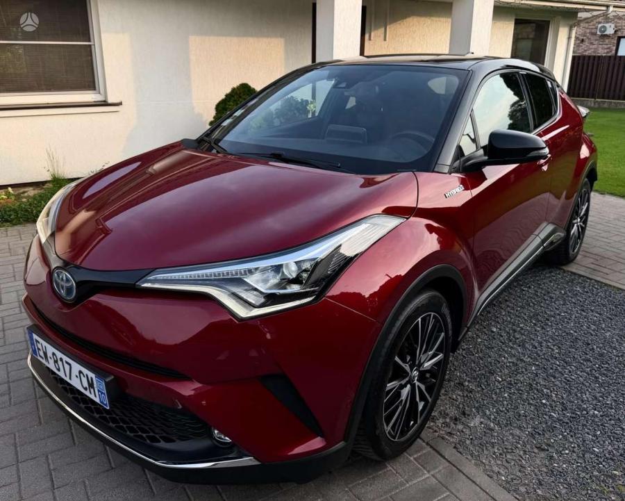 Красный Тойота C-HR 2019 в Каунас, объемом двигателя 1.80 л и пробегом 186 тыс. км за 16850 €, фото 4 на AUTOMOTO.COM.LV