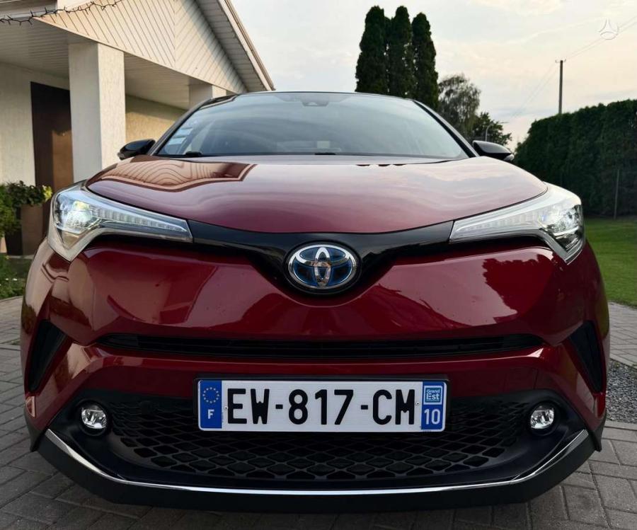 Красный Тойота C-HR 2019 в Каунас, объемом двигателя 1.80 л и пробегом 186 тыс. км за 16850 €, фото 15 на AUTOMOTO.COM.LV