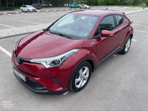 Красный Тойота C-HR 2019 в Каунас, объемом двигателя 1.80 л и пробегом 150 тыс. км за 16333 €, фото 1 на AUTOMOTO.COM.LV