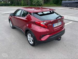 Красный Тойота C-HR 2019 в Каунас, объемом двигателя 1.80 л и пробегом 150 тыс. км за 16333 €, фото 5 на AUTOMOTO.COM.LV