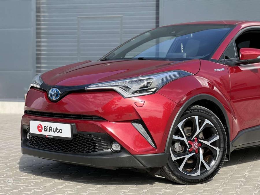 Sarkans Toyota C-HR 2019 Utena, ar dzinēja tilpumu 1.80 L un nobraukumu 200 tūkst. km par 15350 €, foto 14 vietnē AUTOMOTO.COM.LV