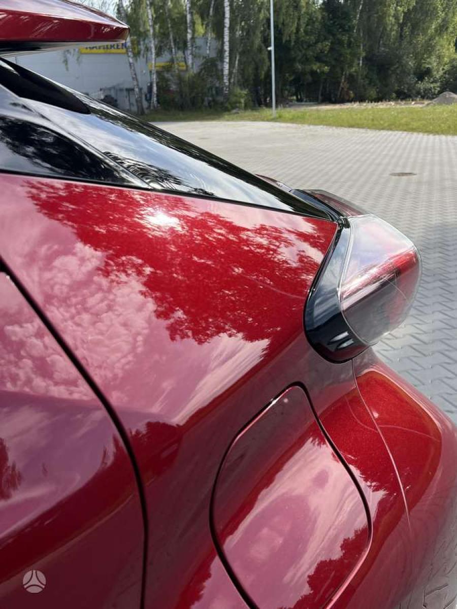 Sarkans Toyota C-HR 2019 Utena, ar dzinēja tilpumu 1.80 L un nobraukumu 200 tūkst. km par 15350 €, foto 26 vietnē AUTOMOTO.COM.LV