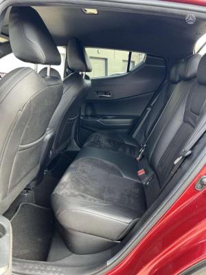 Sarkans Toyota C-HR 2019 Utena, ar dzinēja tilpumu 1.80 L un nobraukumu 200 tūkst. km par 15350 €, foto 29 vietnē AUTOMOTO.COM.LV