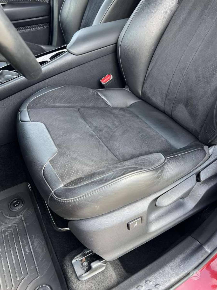 Sarkans Toyota C-HR 2019 Utena, ar dzinēja tilpumu 1.80 L un nobraukumu 200 tūkst. km par 15350 €, foto 35 vietnē AUTOMOTO.COM.LV
