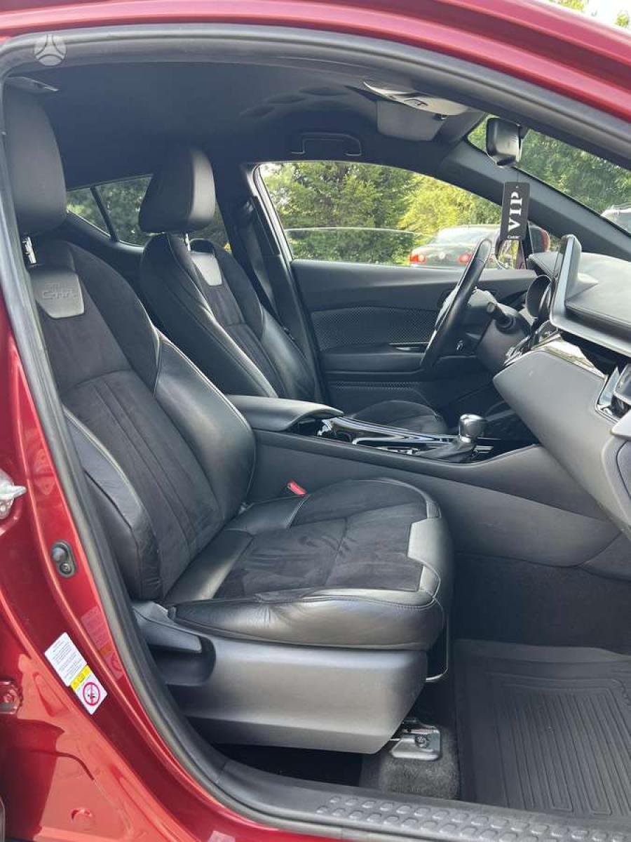 Sarkans Toyota C-HR 2019 Utena, ar dzinēja tilpumu 1.80 L un nobraukumu 200 tūkst. km par 15350 €, foto 45 vietnē AUTOMOTO.COM.LV