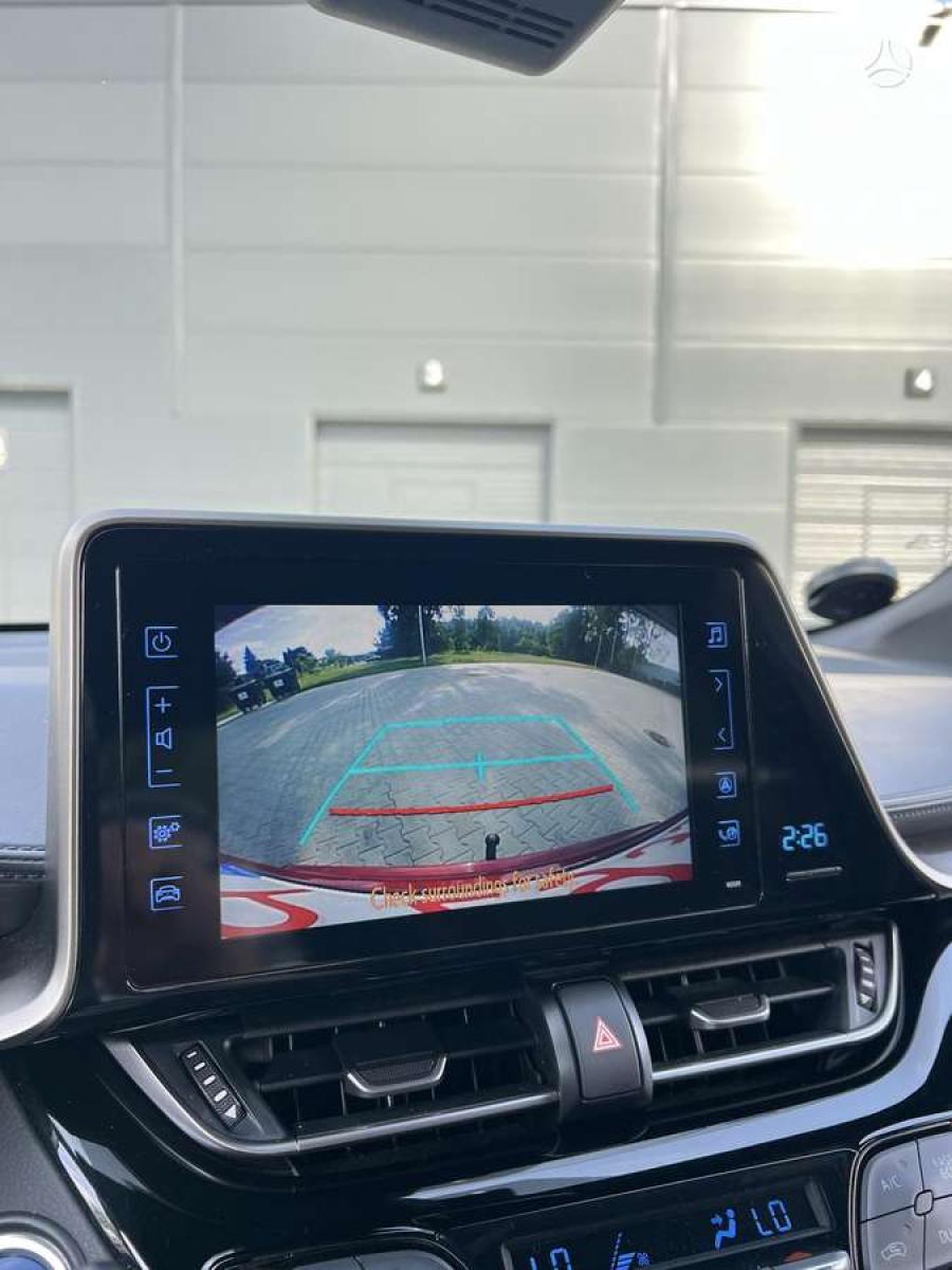 Sarkans Toyota C-HR 2019 Utena, ar dzinēja tilpumu 1.80 L un nobraukumu 200 tūkst. km par 15350 €, foto 52 vietnē AUTOMOTO.COM.LV