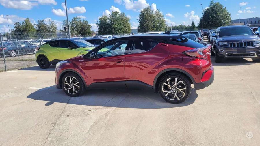 Sarkans Toyota C-HR 2019 Šauļi, ar dzinēja tilpumu 1.80 L un nobraukumu 131 tūkst. km par 16300 €, foto 11 vietnē AUTOMOTO.COM.LV
