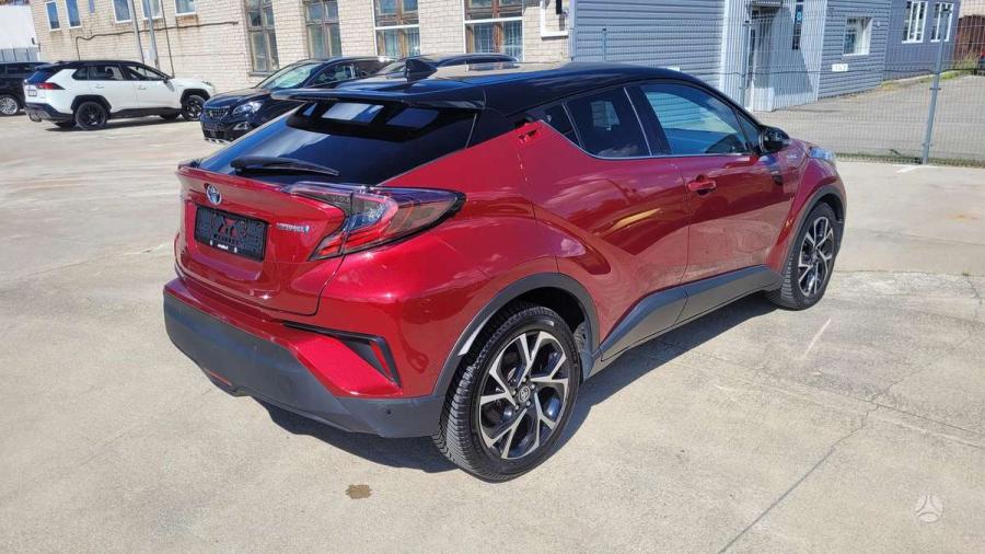 Sarkans Toyota C-HR 2019 Šauļi, ar dzinēja tilpumu 1.80 L un nobraukumu 131 tūkst. km par 16300 €, foto 12 vietnē AUTOMOTO.COM.LV