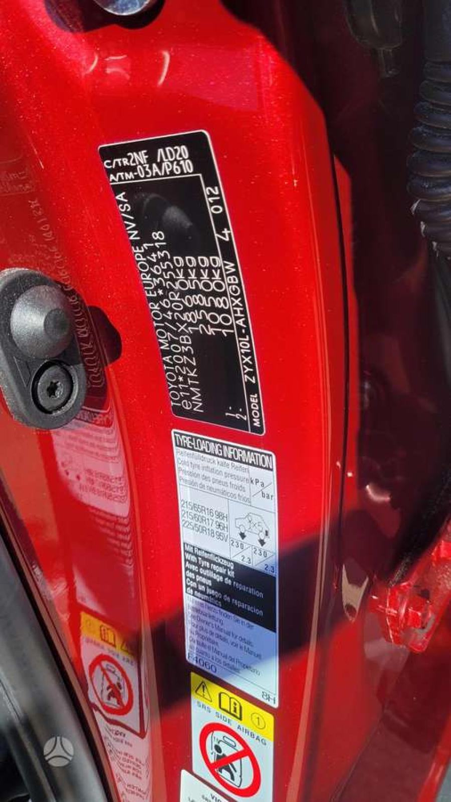 Sarkans Toyota C-HR 2019 Šauļi, ar dzinēja tilpumu 1.80 L un nobraukumu 131 tūkst. km par 16300 €, foto 23 vietnē AUTOMOTO.COM.LV